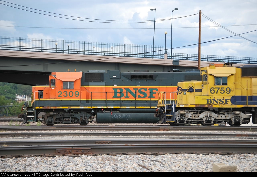 BNSF 2309 & 6759